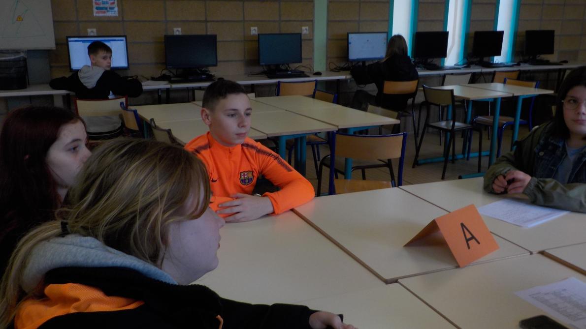 Les collégiens de Signy-le-Petit vont à la découverte des métiers