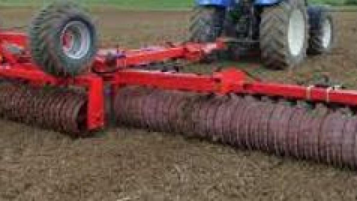 Deux rouleaux crosskill volés à Mailly-le-Camp