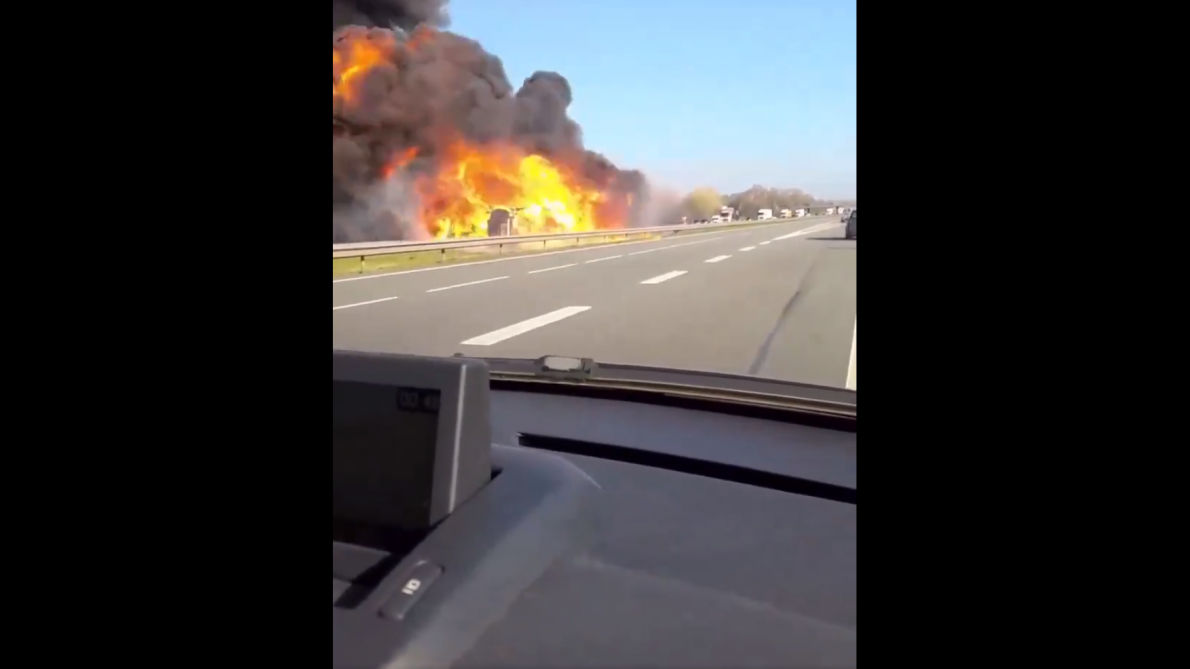 Un camion explose sur l’autoroute A2, le chauffeur sauvé par un ...