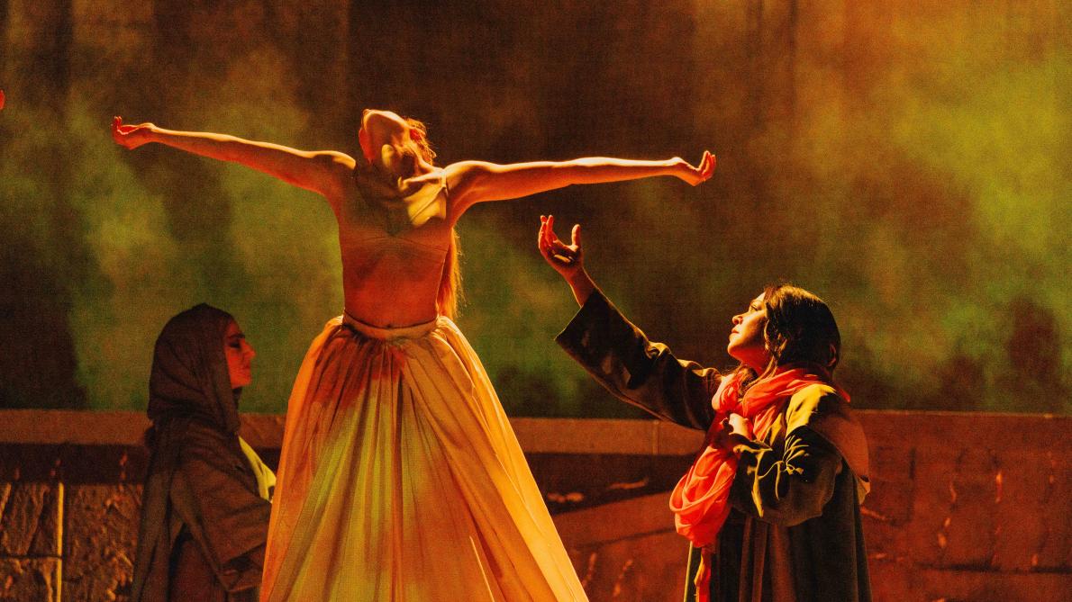 Le spectacle Les 10 commandements ovationné pour la première au ...