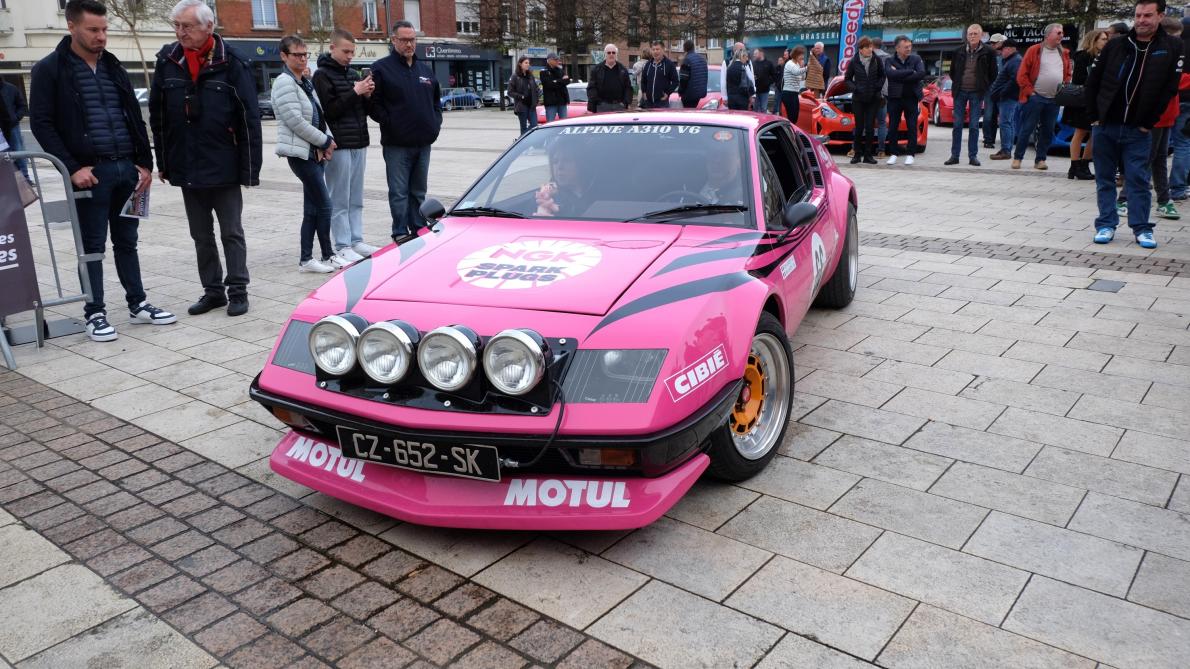 Plus de 80 voitures pour une balade printanière à Chauny