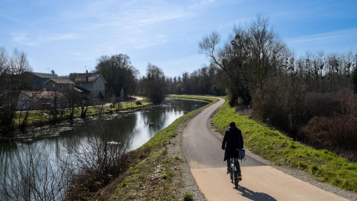 Chemins entre les communes, covoiturage : comment l’intercommunalité ...