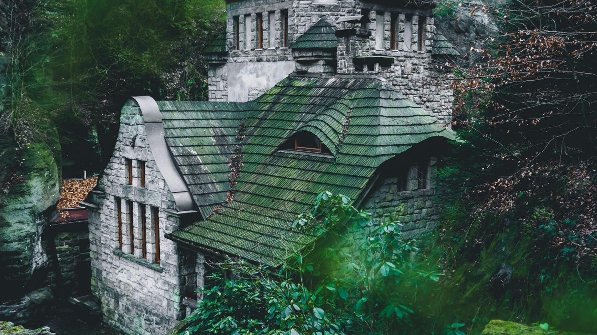Concours de maisons hantées et spectacle de magie pour Halloween à ...