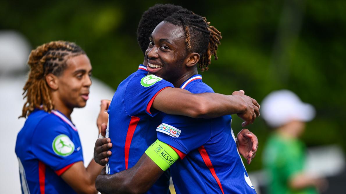 Le milieu du Stade de Reims Valentin Atangana appelé pour la première ...