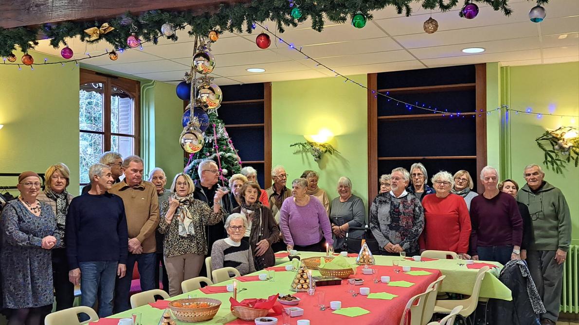 Un goûter de Noël pour les anciens de La Vendue-Mignot