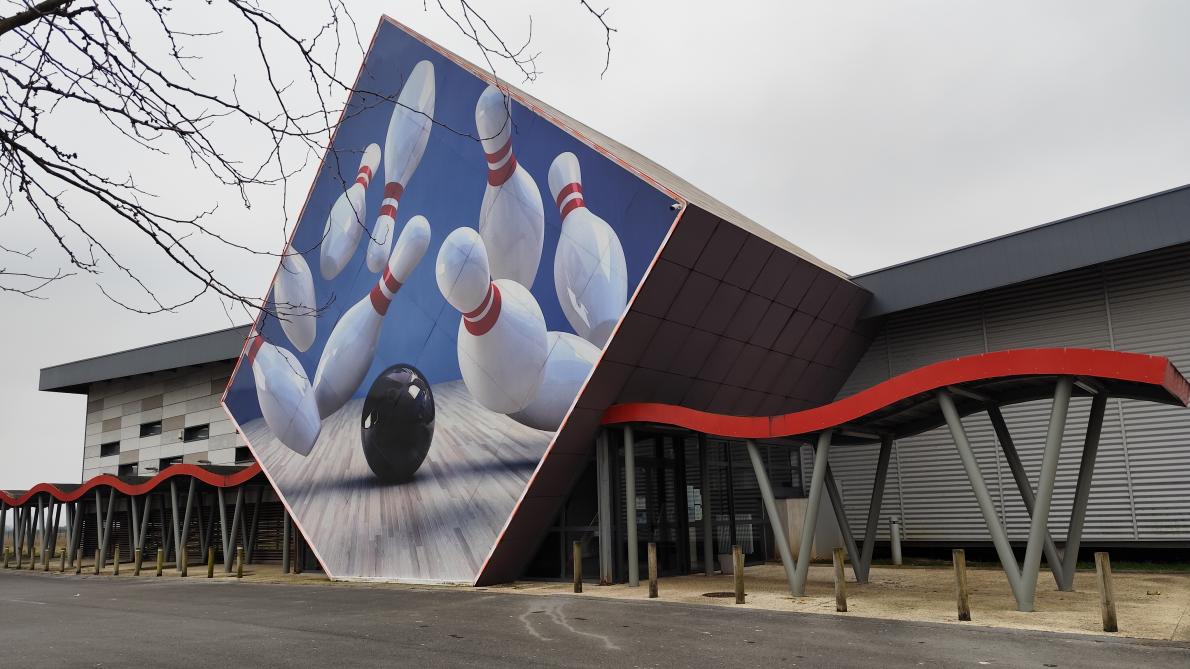 « Mon ami était en sang par terre » : une rixe a éclaté au bowling de Douzy