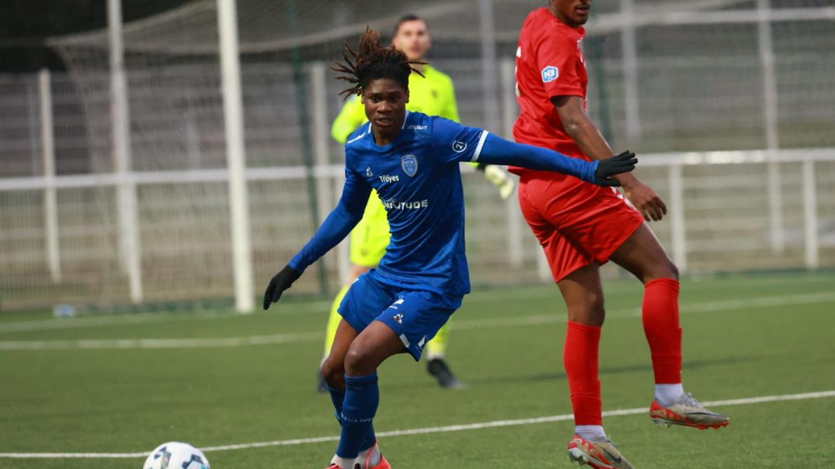 Tebili marque des points et permet à l’Estac de poursuivre sa série en N3