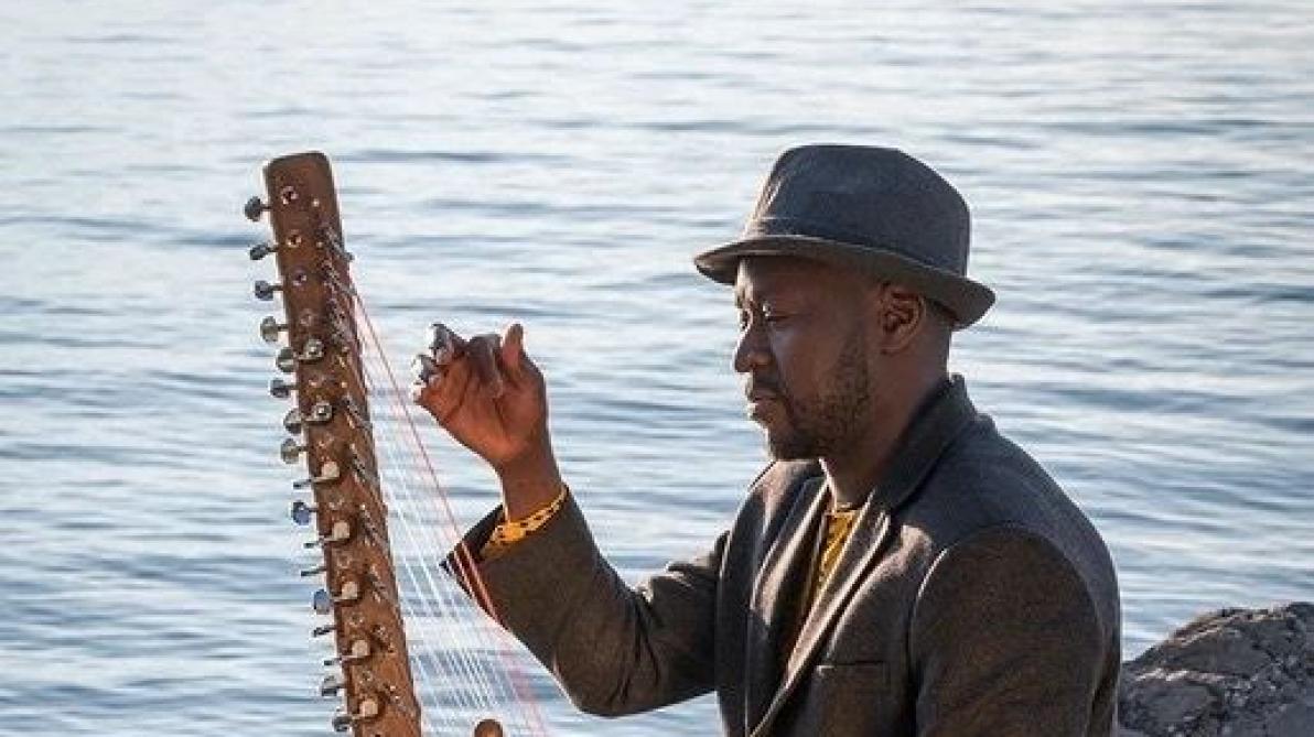 Abdoulaye Kouyaté, l’humanisme d’un griot africain au festival Jazz’titudes
