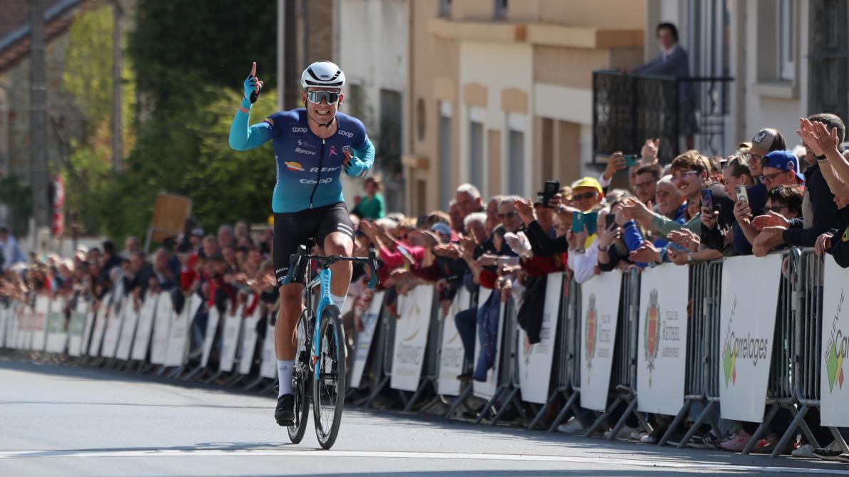 Hommage à son ancien coéquipier décédé, échappée de 160km : la folle journée d’Aas sur le ...