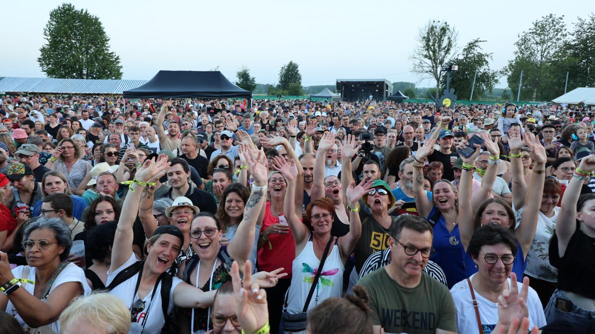 « L’ambiance est folle » : le stade de Buzancy s’enflamme lors du Festi’Buz