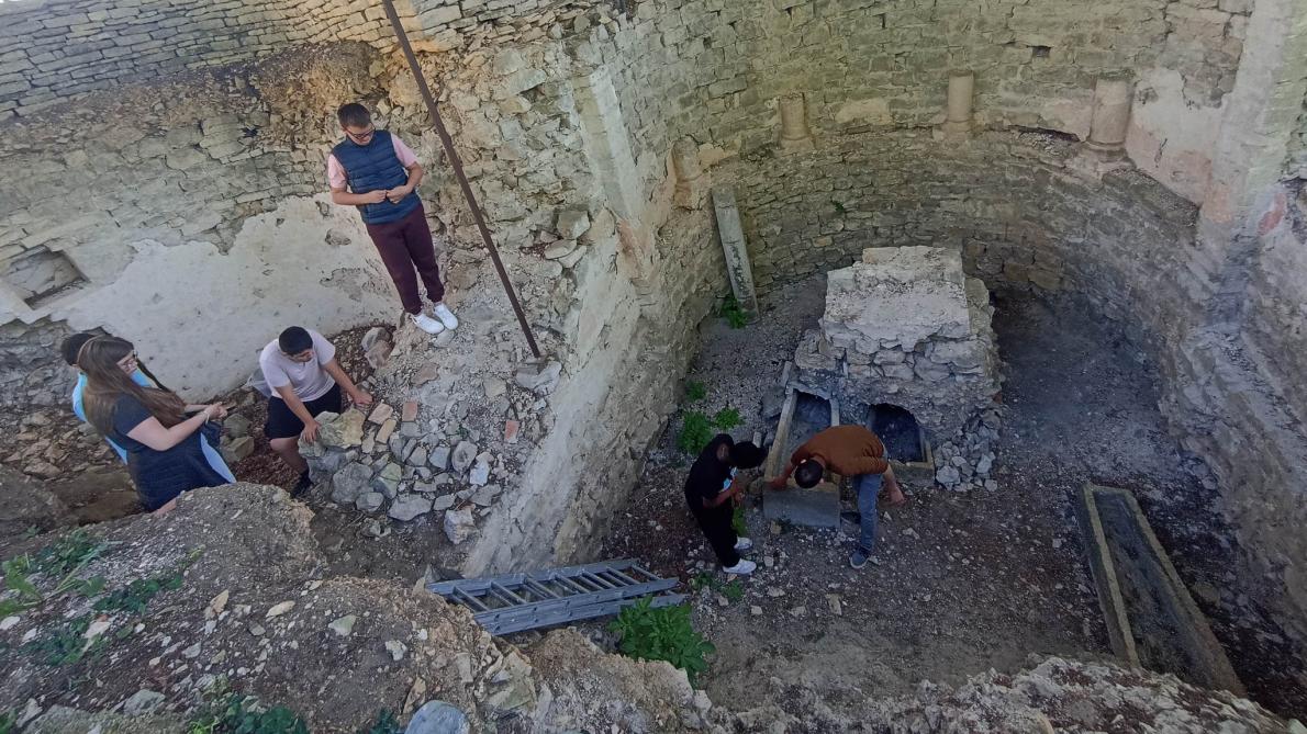 À Bar-sur-Aube, les jeunes ont découvert le patrimoine et l’histoire de la colline Sainte-Germaine