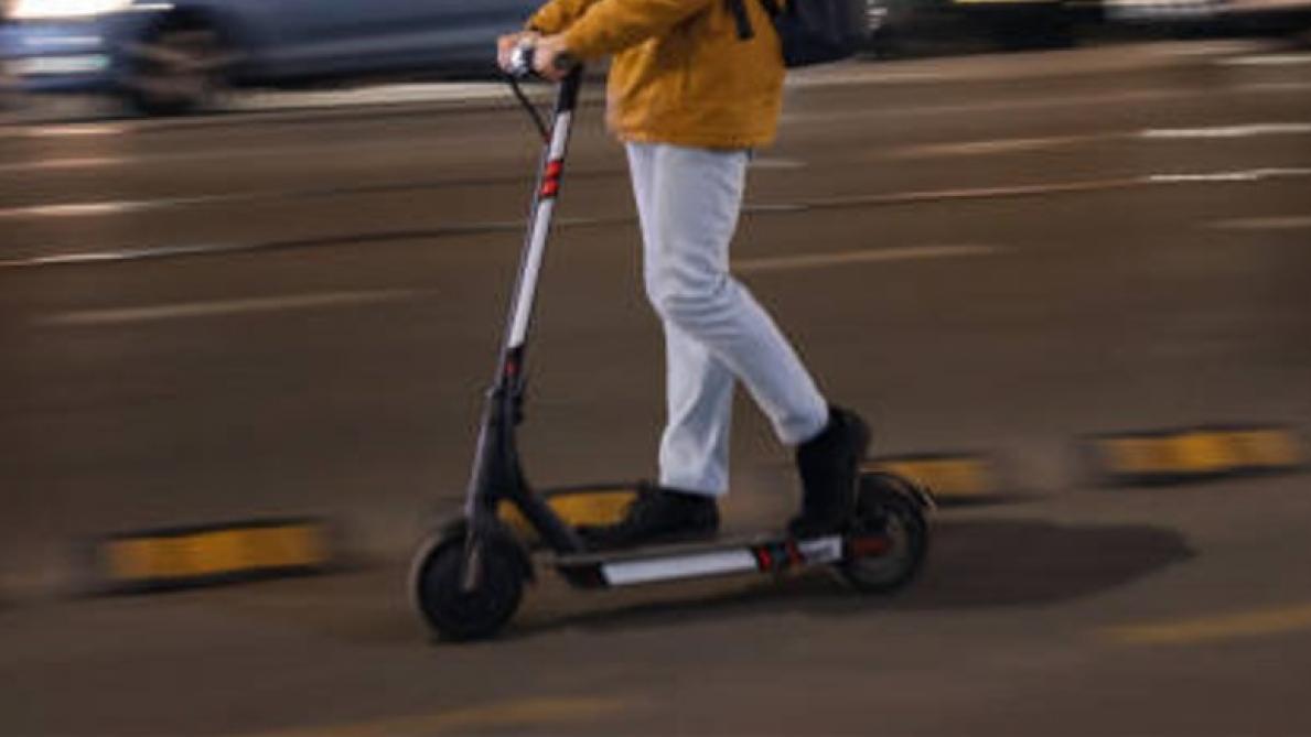 Deux nouveaux accidents de trottinette à Reims, contre un bus et une ...