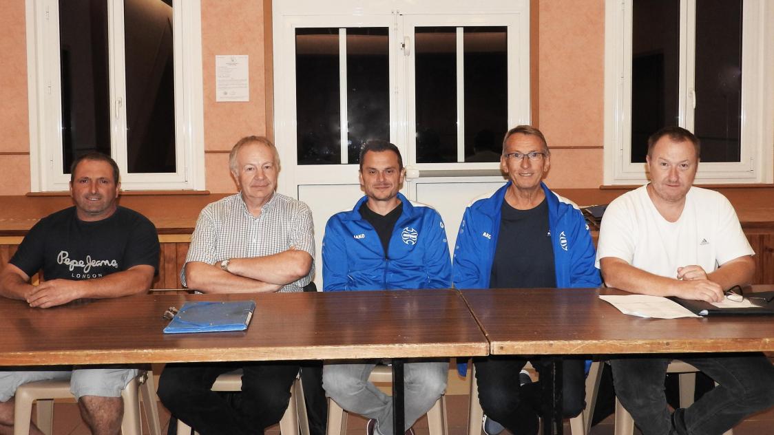 Une saison très satisfaisante pour le club de football de Marigny-le-Châtel