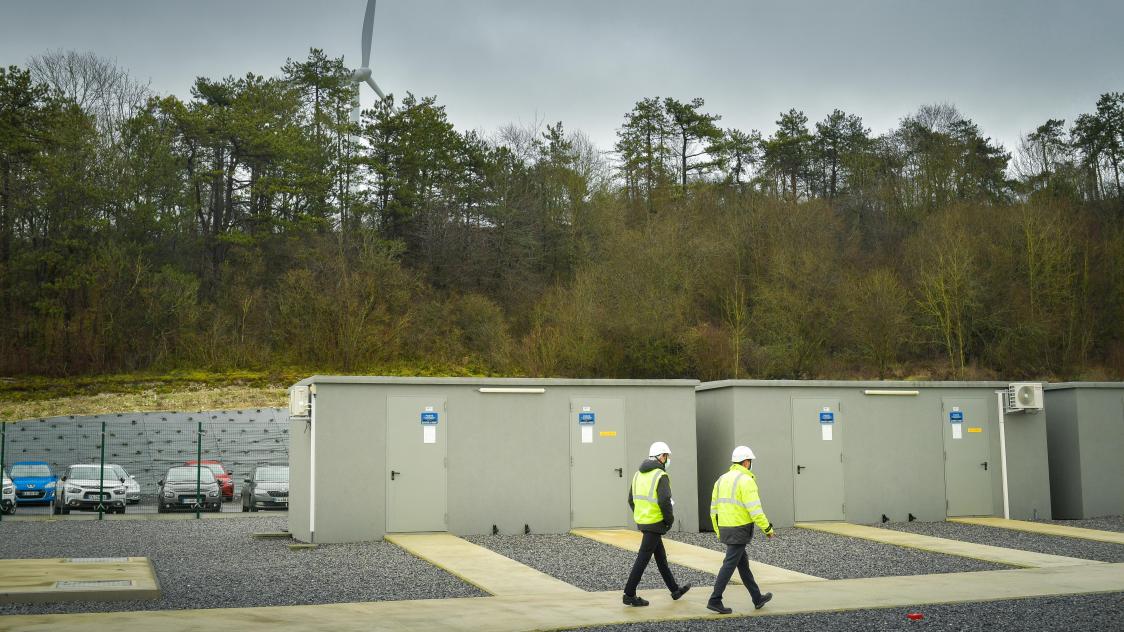 PHOTOS & VIDÉO. Un poste source favorisant les énergies renouvelables à ...