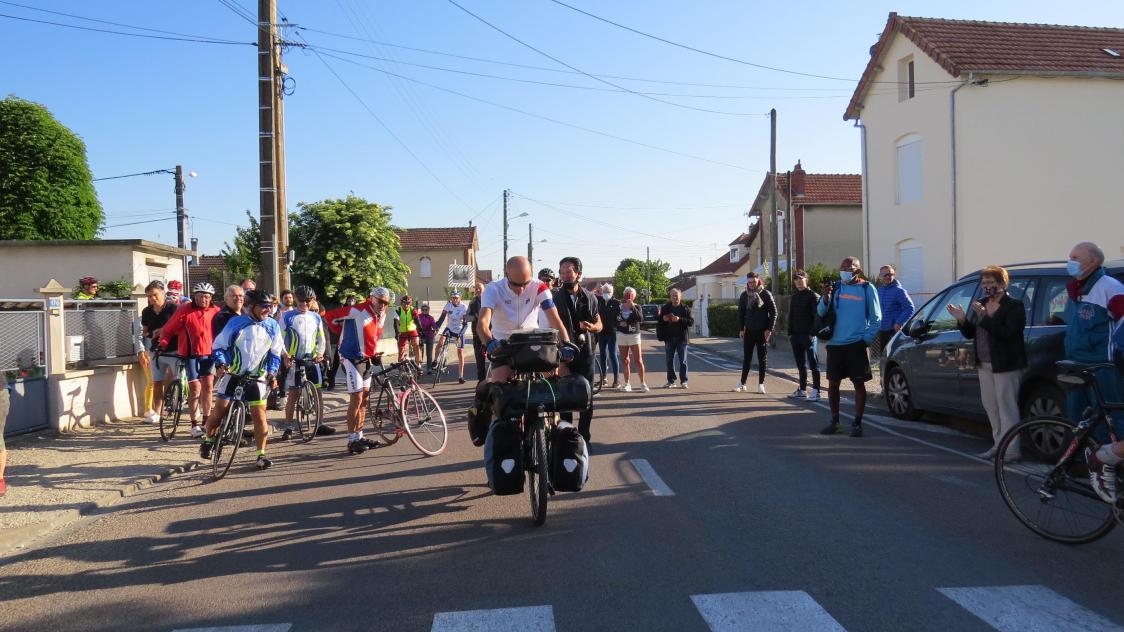 VIDÉO. Romilly-sur-Seine : Pascal Berthier en route pour son tour du monde à vélo