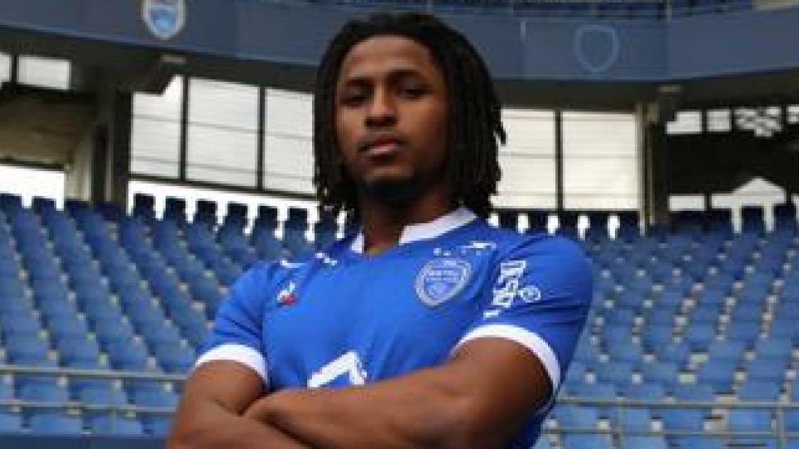 Yasser Larouci rejoint l’Estac