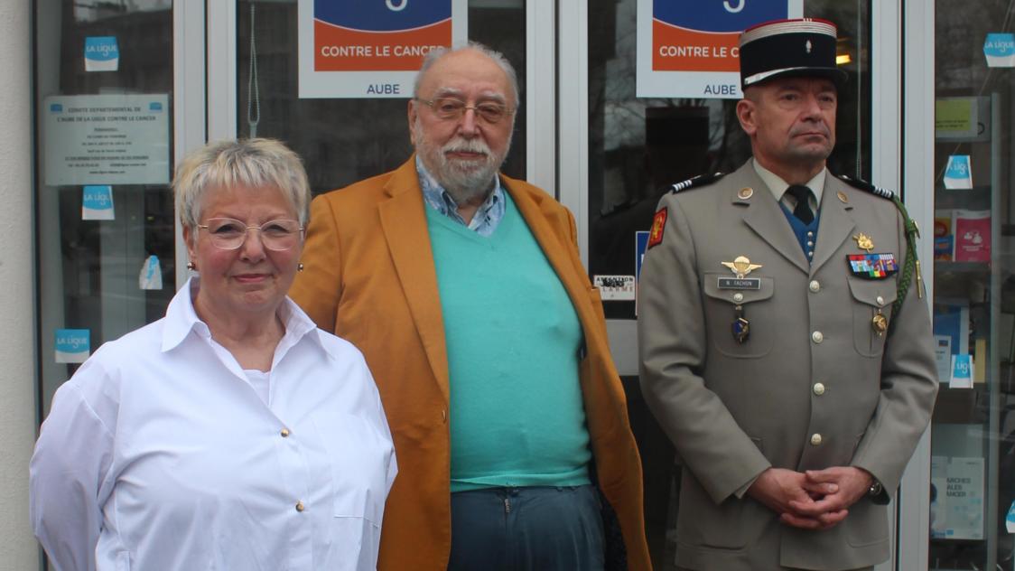 Le camp de Mailly se lie à la Ligue contre le cancer