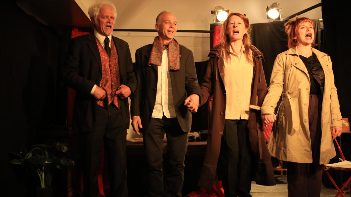 À Barzy-sur-Marne, le champagne Lévêque-Dehan entre archet et tréteaux