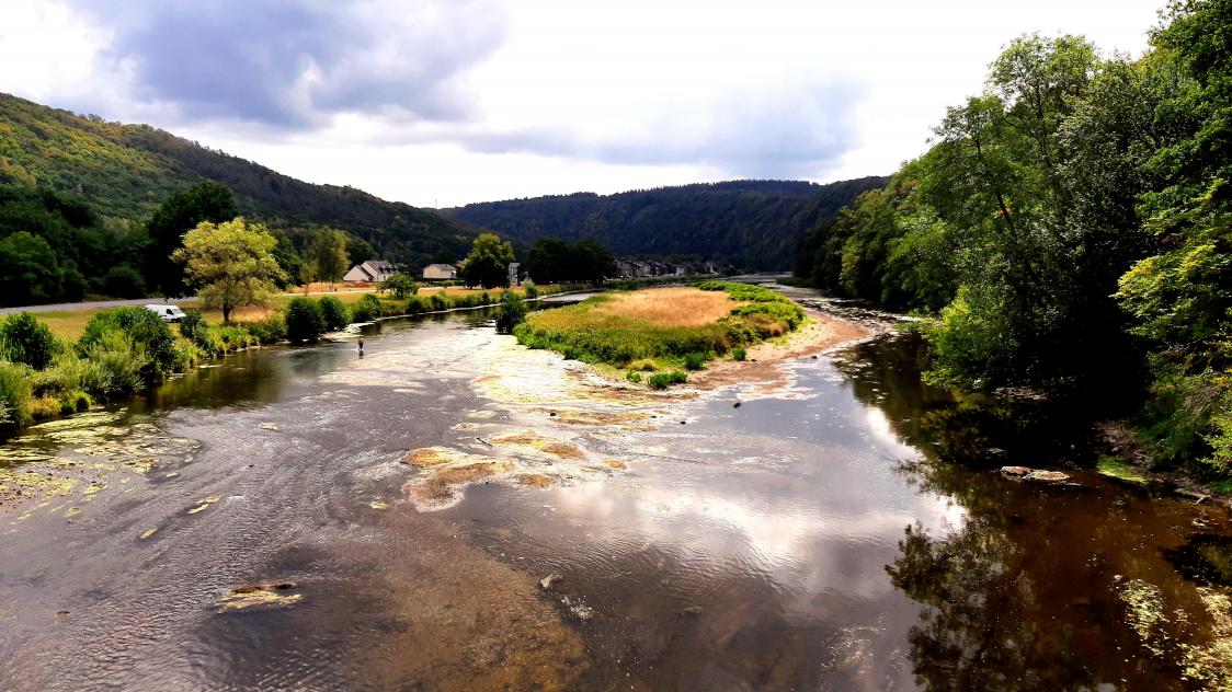 PHOTOS. Sécheresse dans les Ardennes: la Semoy toujours au plus bas