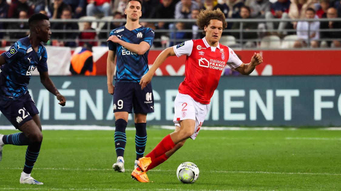 Football - Ligue 1. Wout Faes dans le groupe du Stade de Reims pour le ...