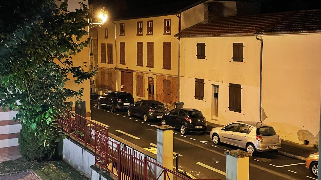 Pourquoi aux abords du lycée Pierre-Bayen, à Châlons, l’éclairage ...