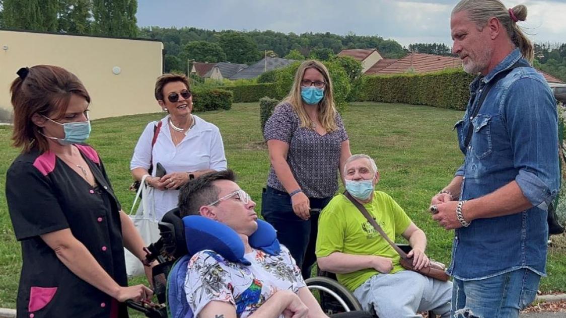 Étrépigny : Emmanuel Petit a rendu visite à Romain