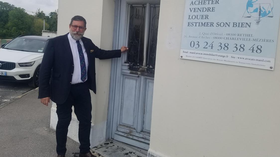 Incendie de la porte d’un avocat à Rethel: «Si on a cherché à me faire ...