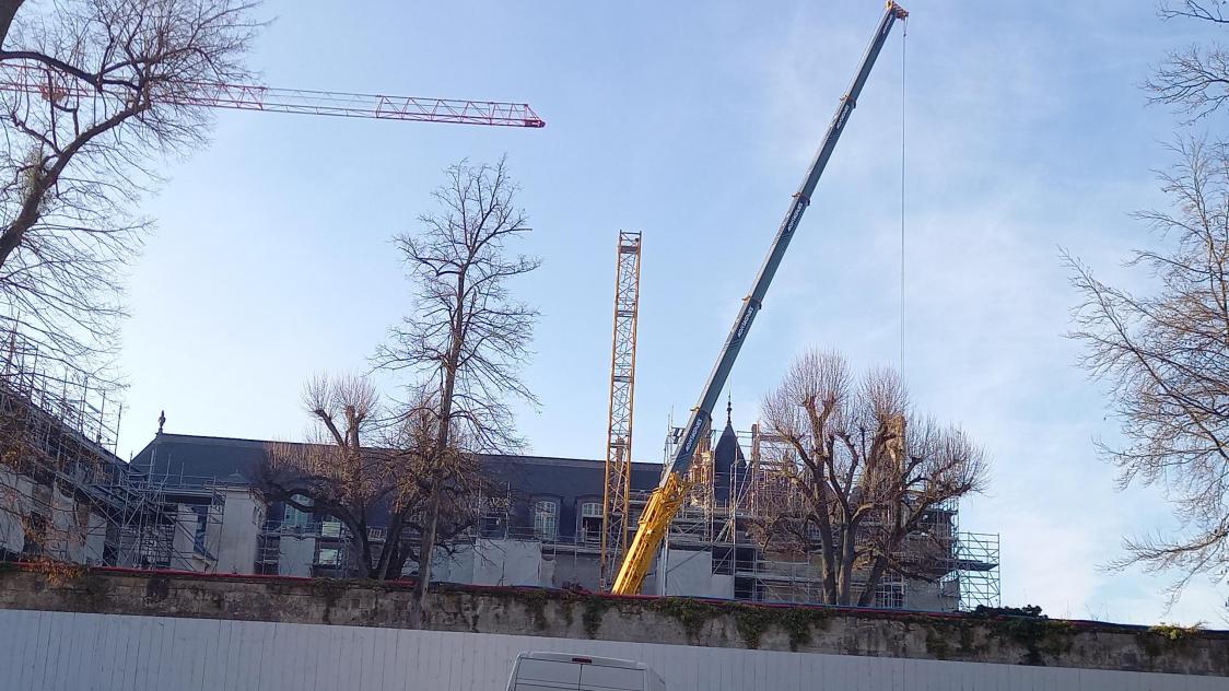 Les grues quittent le chantier du château de Villers-Cotterêts