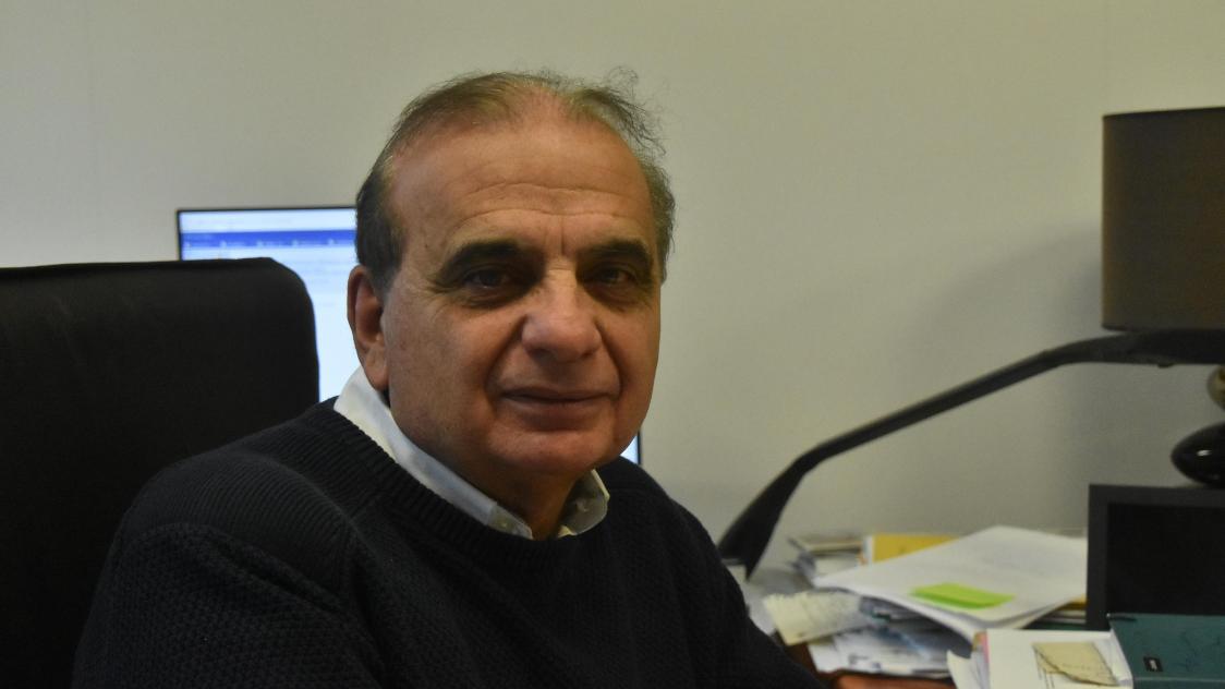 Des médecins spécialistes de l’hôpital de Château-Thierry consultent ...