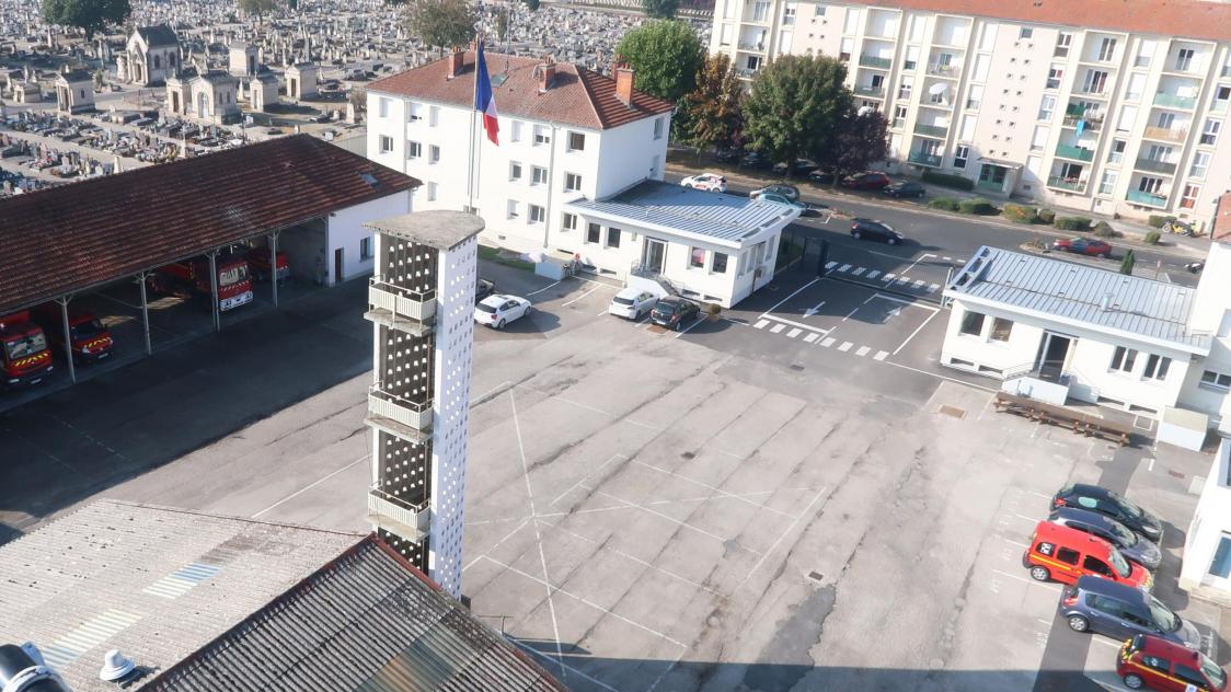 La reconstruction de la caserne des pompiers reste un sujet brûlant à ...