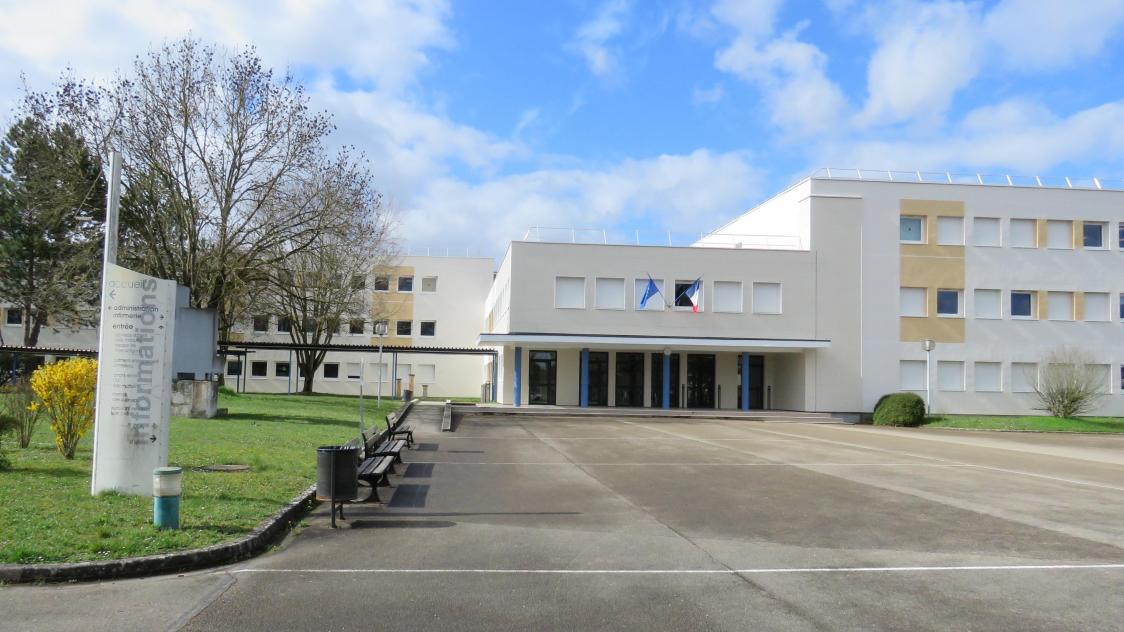 Troyes : un bac français international ouvre au lycée Chrestien-de-Troyes