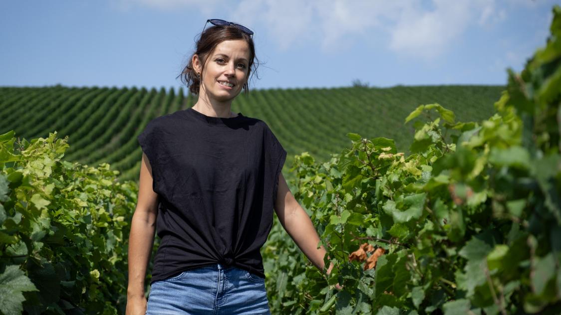 Laure Signory pose sa blouse d’infirmière pour reprendre les vignes ...