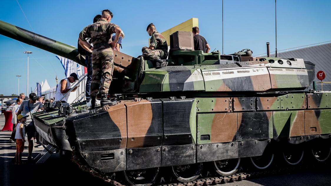 Trois choses à savoir sur le char Leclerc fièrement exposé à la Foire ...
