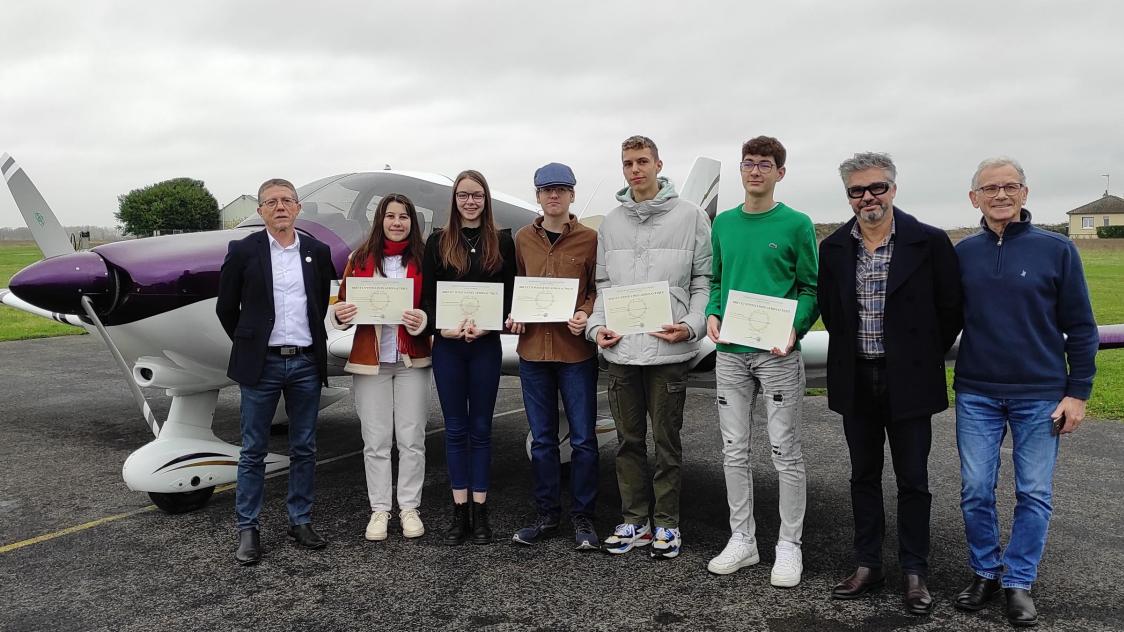 Quatorze nouveaux pilotes formés à Vauclerc et parés à décoller