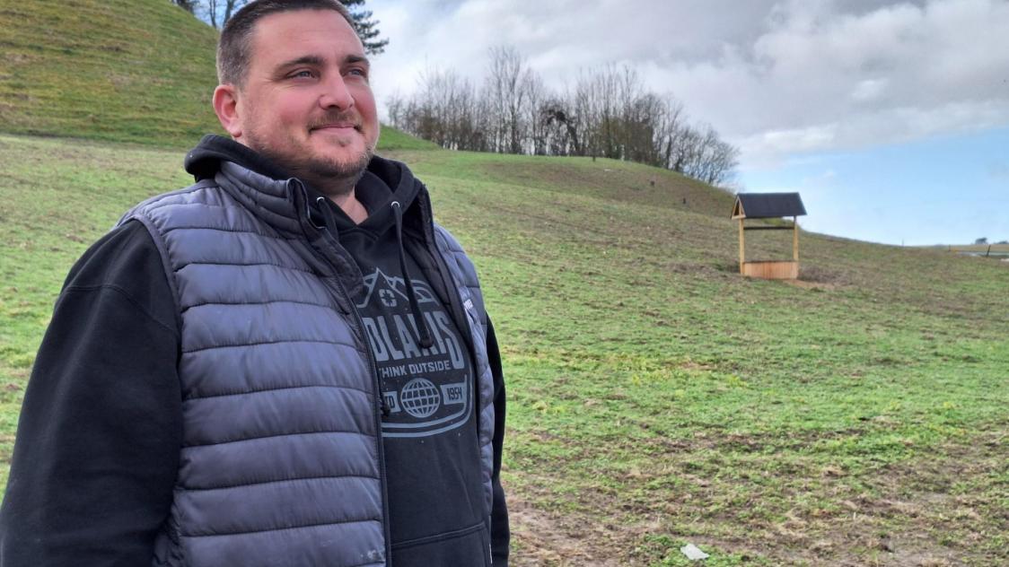 Une nouvelle parcelle de vignes plantée en avril à Bourcq