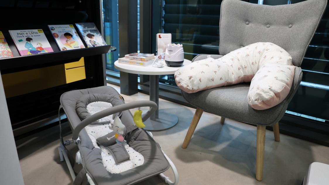 À Charleville-Mézières, un espace allaitement aménagé à la médiathèque ...
