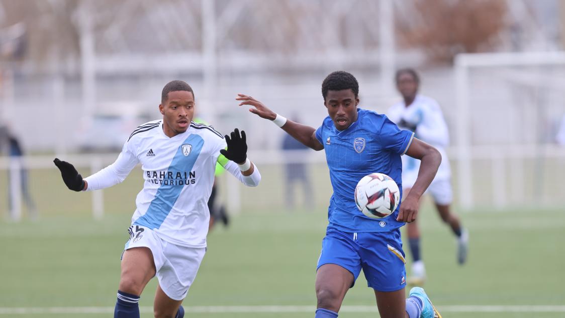 Avant le quart de finale de Gambardella contre Toulouse : la vie de néo ...