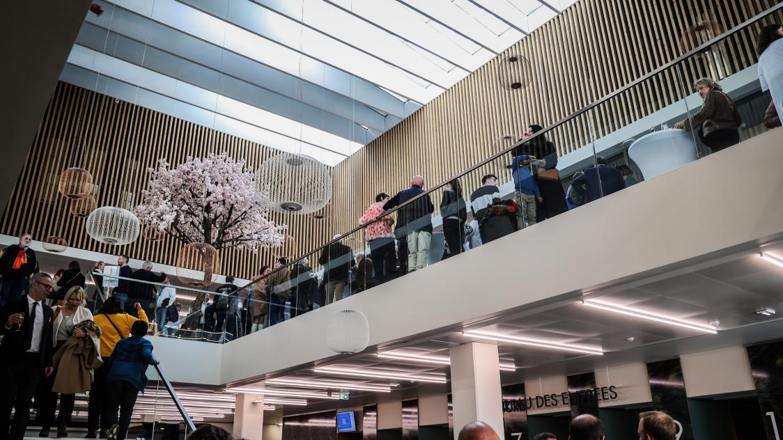 « Un bond de géant dans la modernité » : le nouvel hôpital de Reims ...