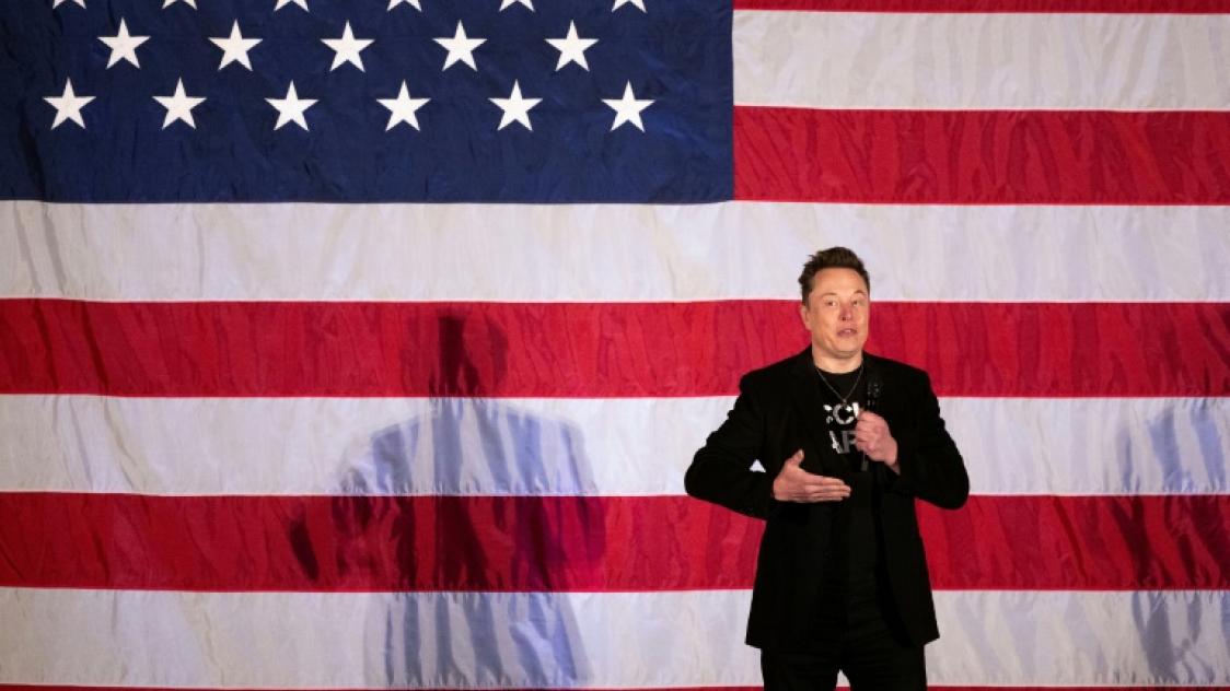 Musk bras droit de Trump, le pari politique fou de l'homme le plus riche du monde