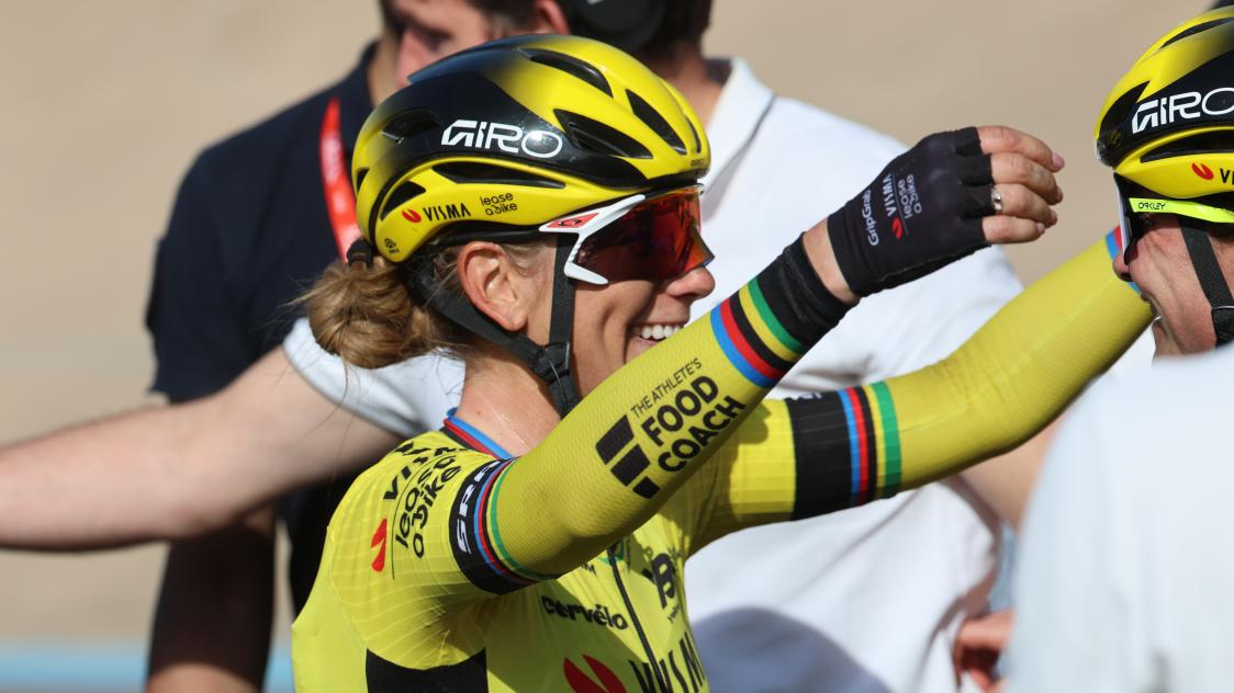 Pauline Ferrand-Prévot remporte Paris-Roubaix en solitaire