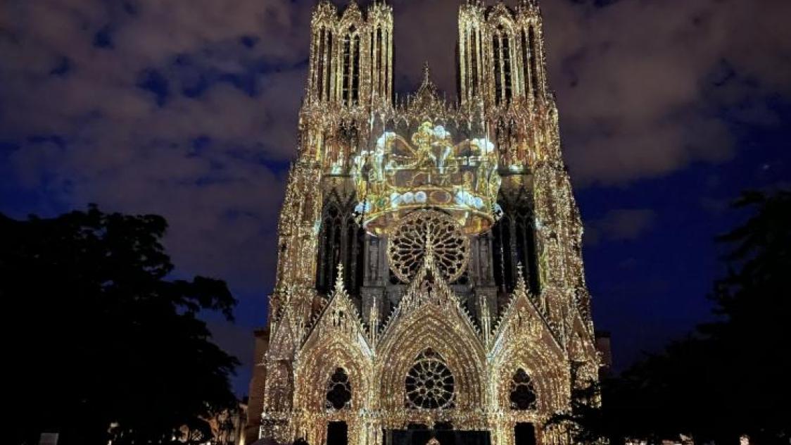 On vous explique pourquoi la projection de Regalia sur la cathédrale de ...