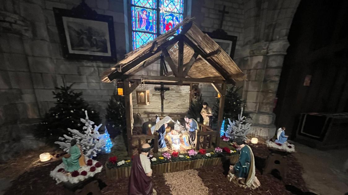 Avec son grand format, la crèche fait forte impression à l’église Saint ...