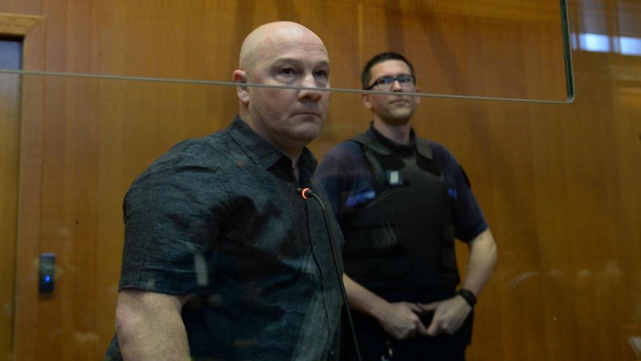 Affaire Anaïs Guillaume : Philippe Gillet explique sa relation "libre ...