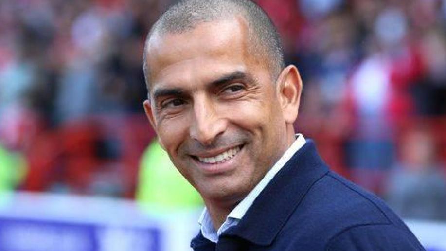 D’anciennes légendes du foot pour inaugurer le stade synthétique à ...