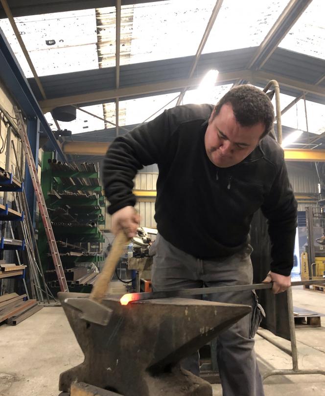 Un cerf façonné d’une Main de Fer pour la commune de Chooz